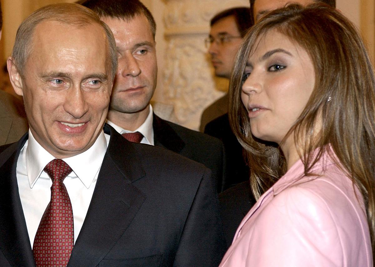 (FOTO) Govorice držijo? Putin naj bi pri 66 letih petič postal očka ...