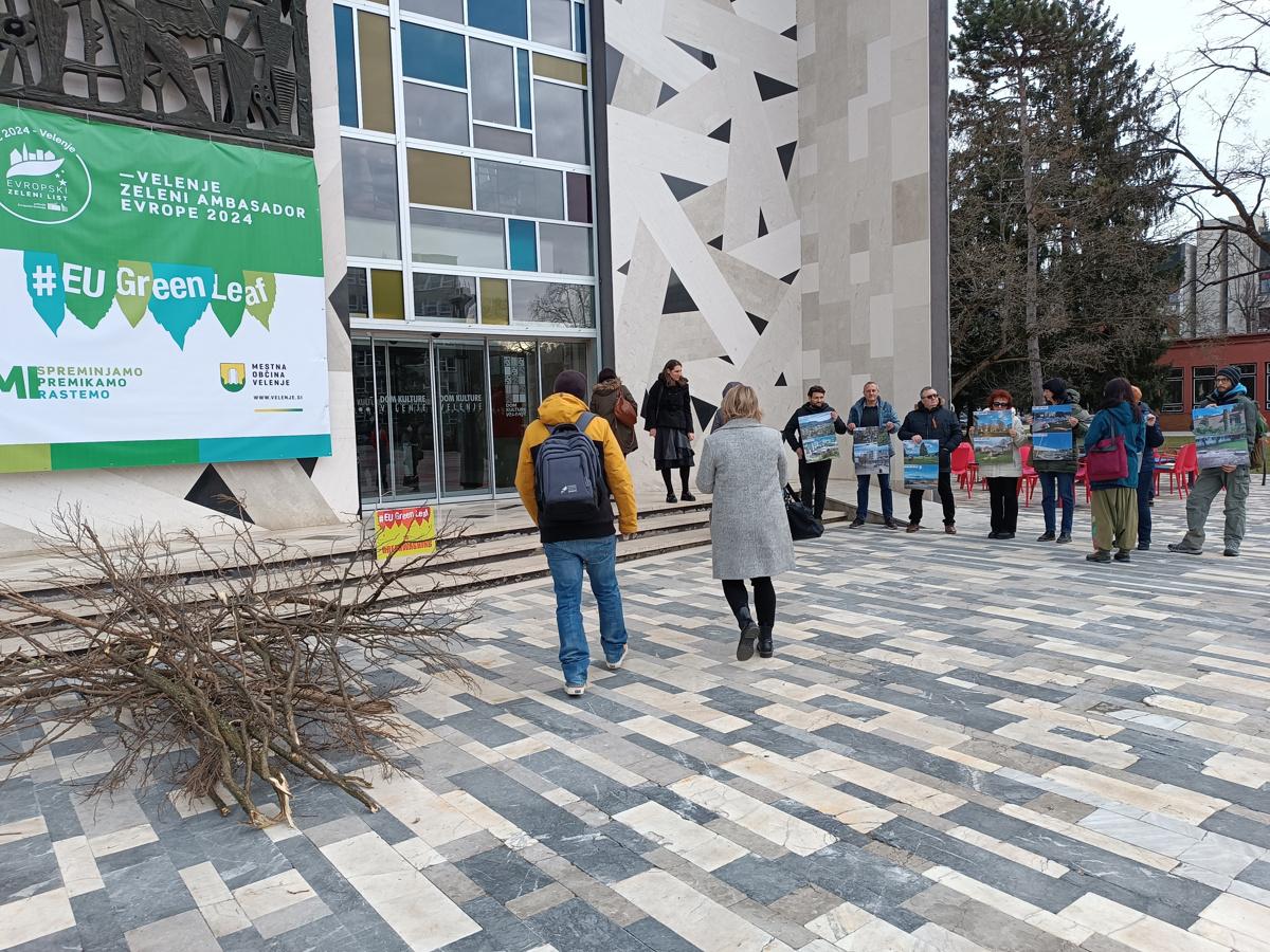 Velenje: Zeleni list za letake in ozaveščanje namesto za drevesa