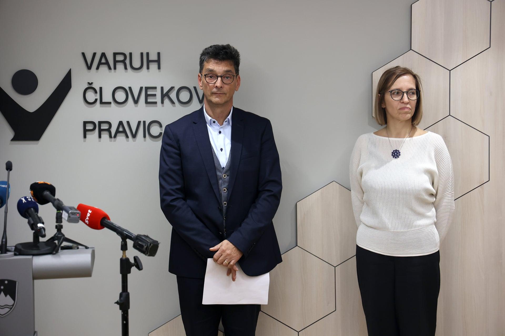 Telefoni v zdravstvenih ambulantah še vedno zvonijo v prazno